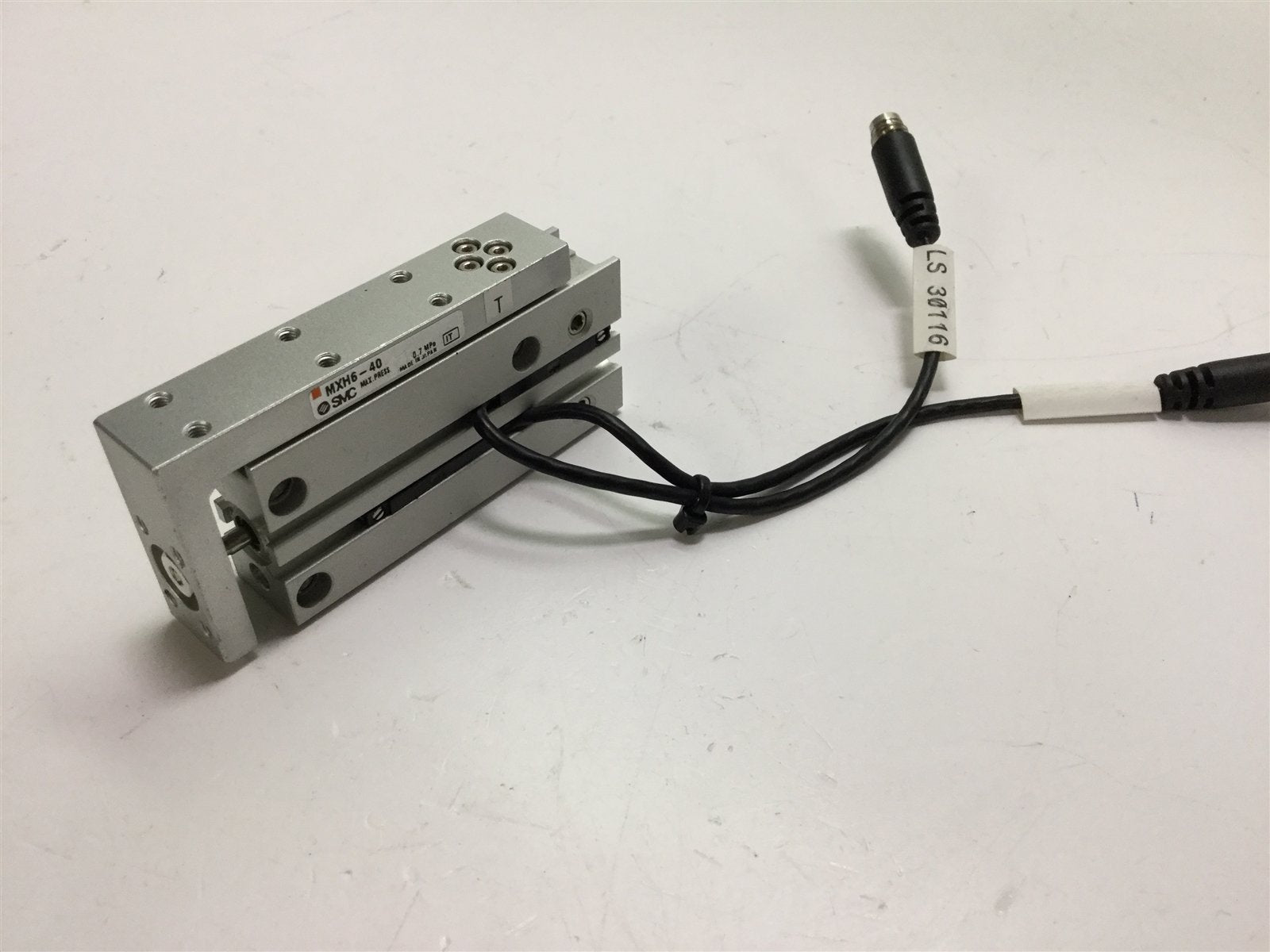 SMC MXH6-40 Compact Slide Table/Cylinder 6mm x 40mm 0.7 MPa w/Position ...