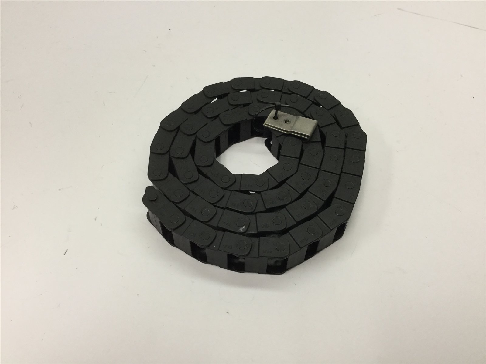 Igus R28 Energy Chain, Dimensions: 1m Long x 20mm Wide x 13mm High ...