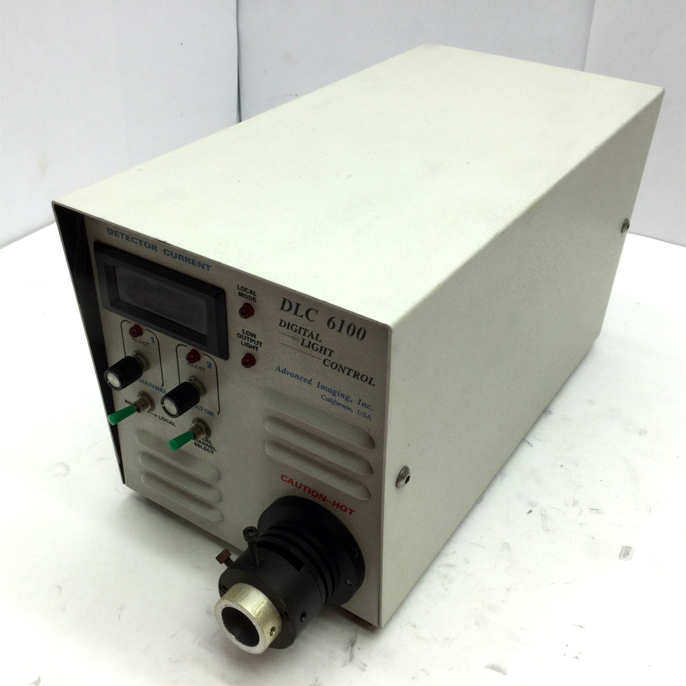 Advanced Imaging DLC-6100 Fiber Optic Light Source Current LCD, 115VAC ...