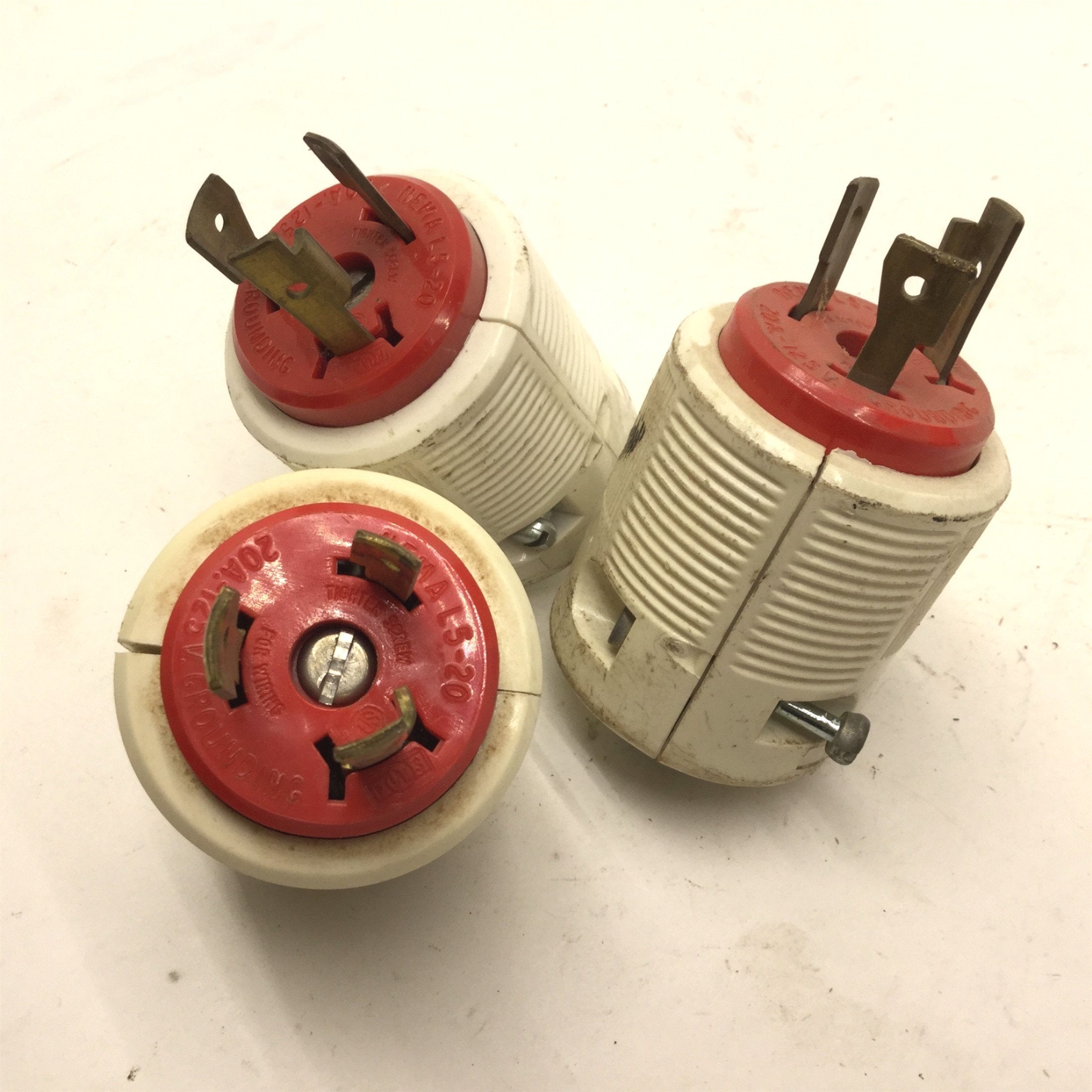 Lot of 3 Leviton Male Twist-Lock Turn & Pull Plugs, 20A, 125V, Nema L5 ...