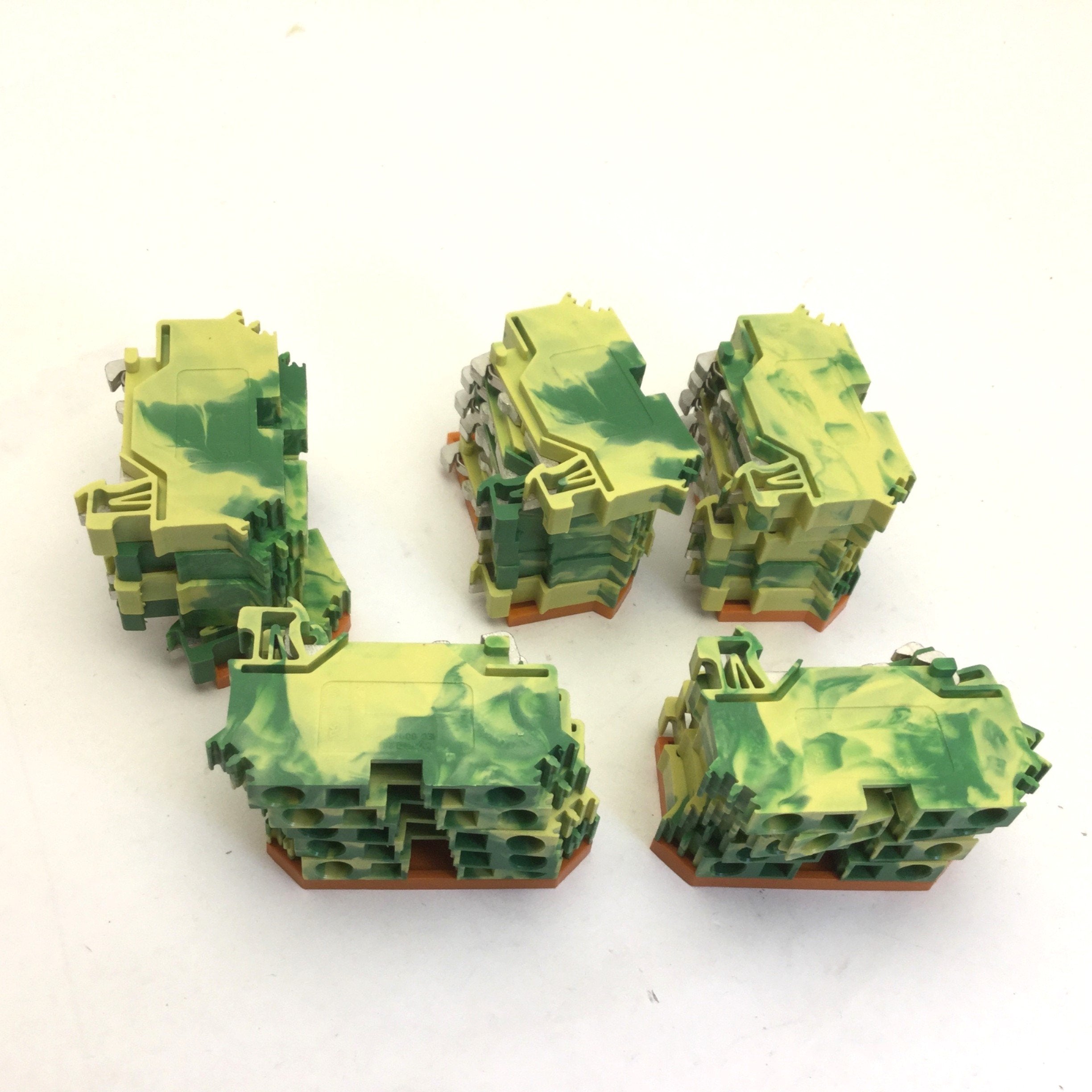 Lot of 25 Wago 282 IEC 60947-7-2 DIN Rail Mount Terminal Blocks, 24 -1 ...