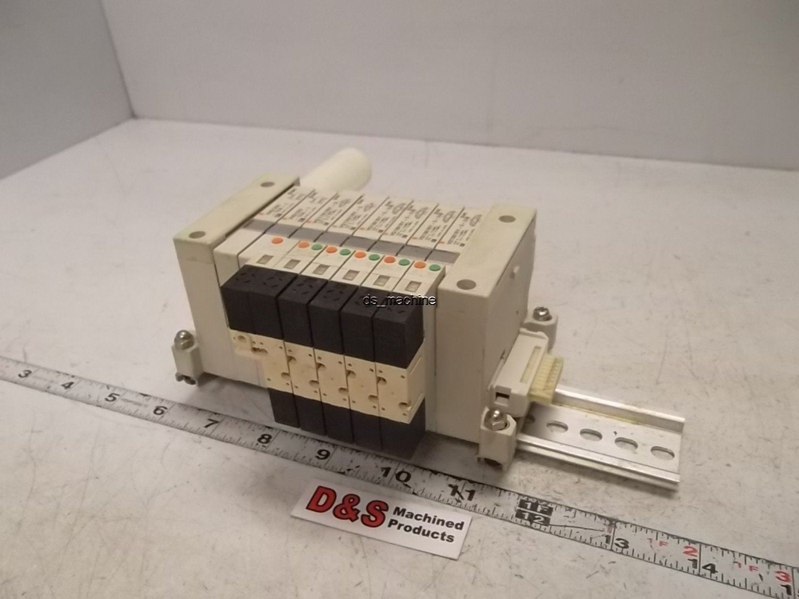 SMC Bank of 8 Valves (4) VQ1301RY-5 and others 24VDC – Next Day Automation