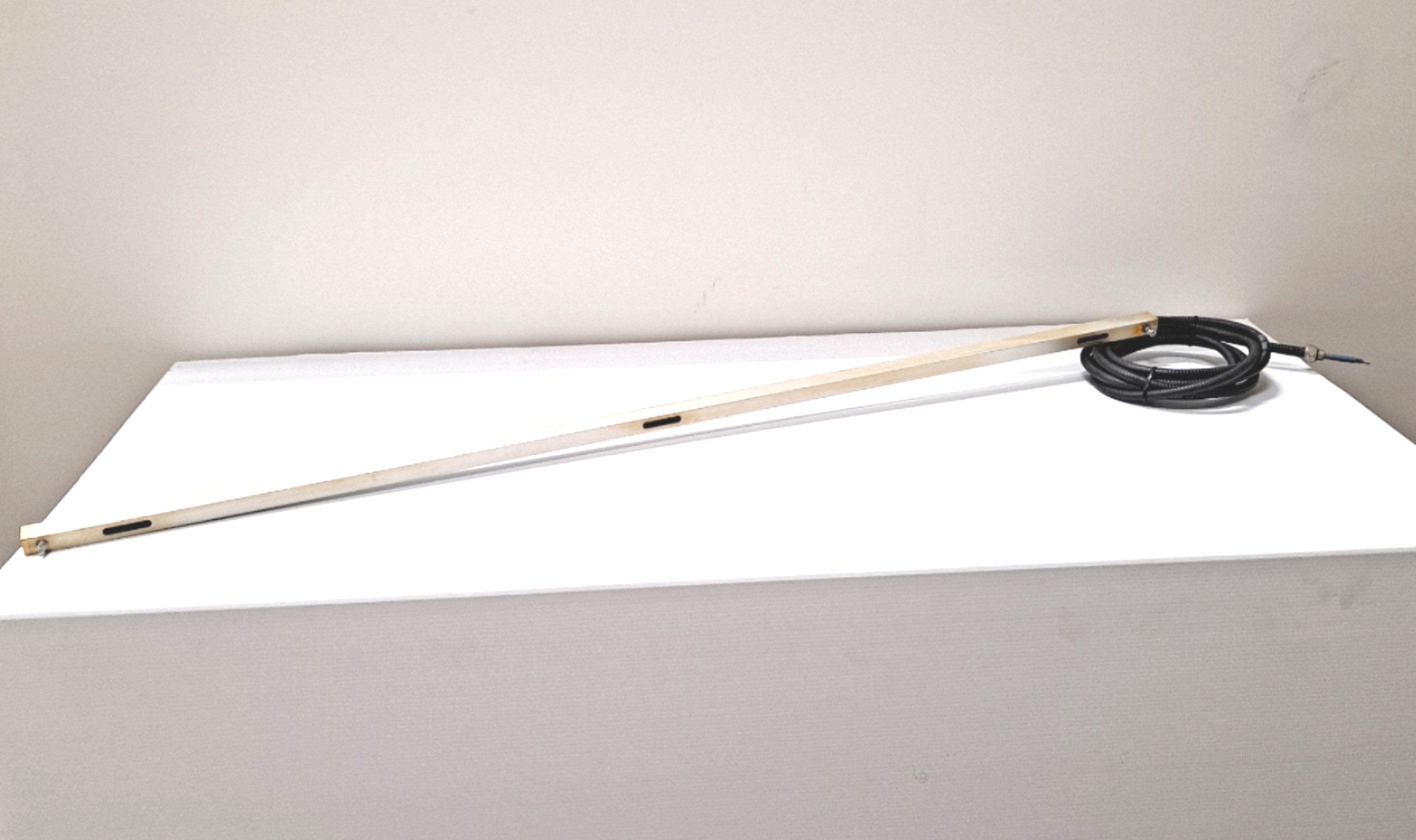 Simco MEB Static Neutralizing Bar, Effective Length: 43.5", Rating: 7k ...