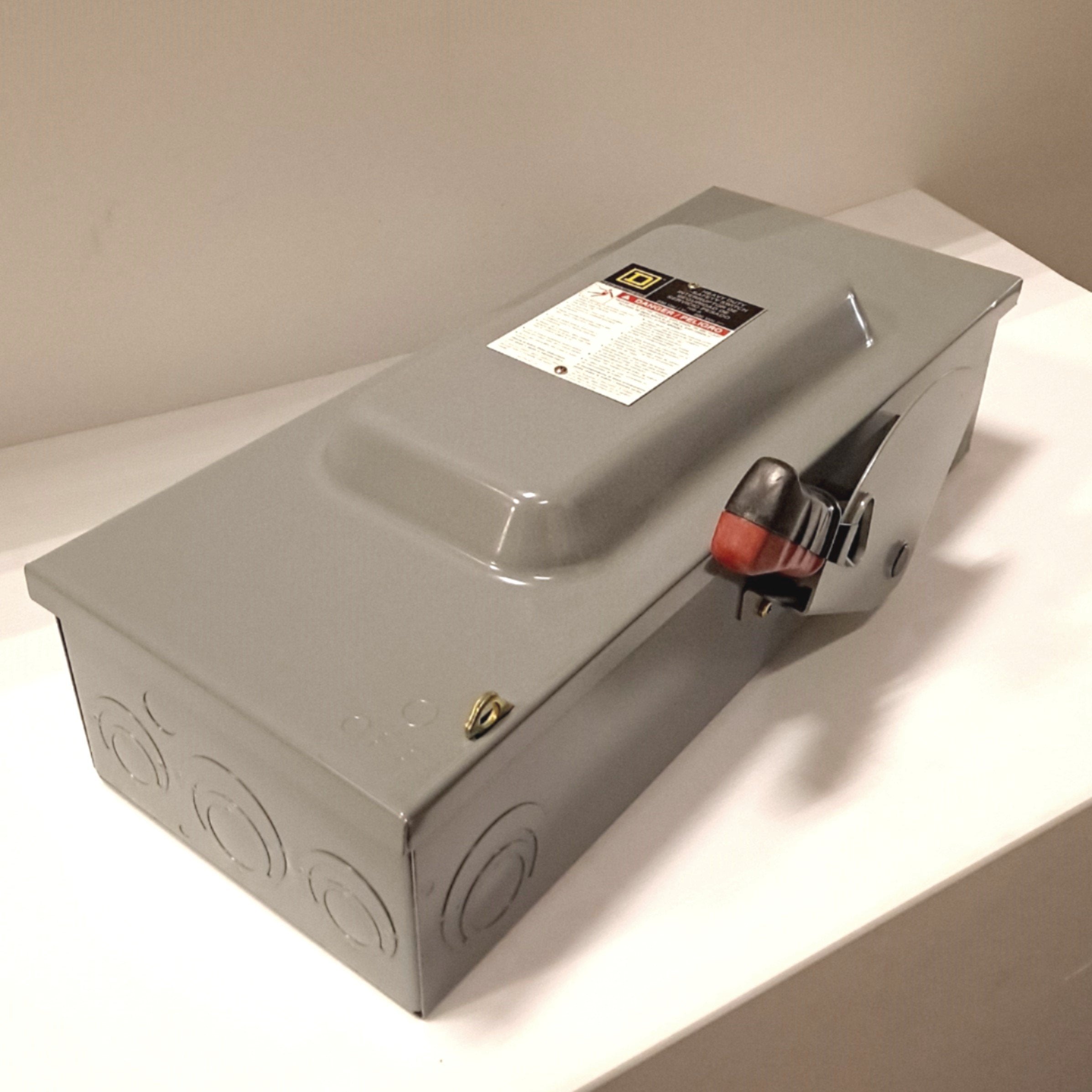 Square D HU363 Safety switch W/ Enclosure,100A, 3 poles, 100hp, 600VAC ...