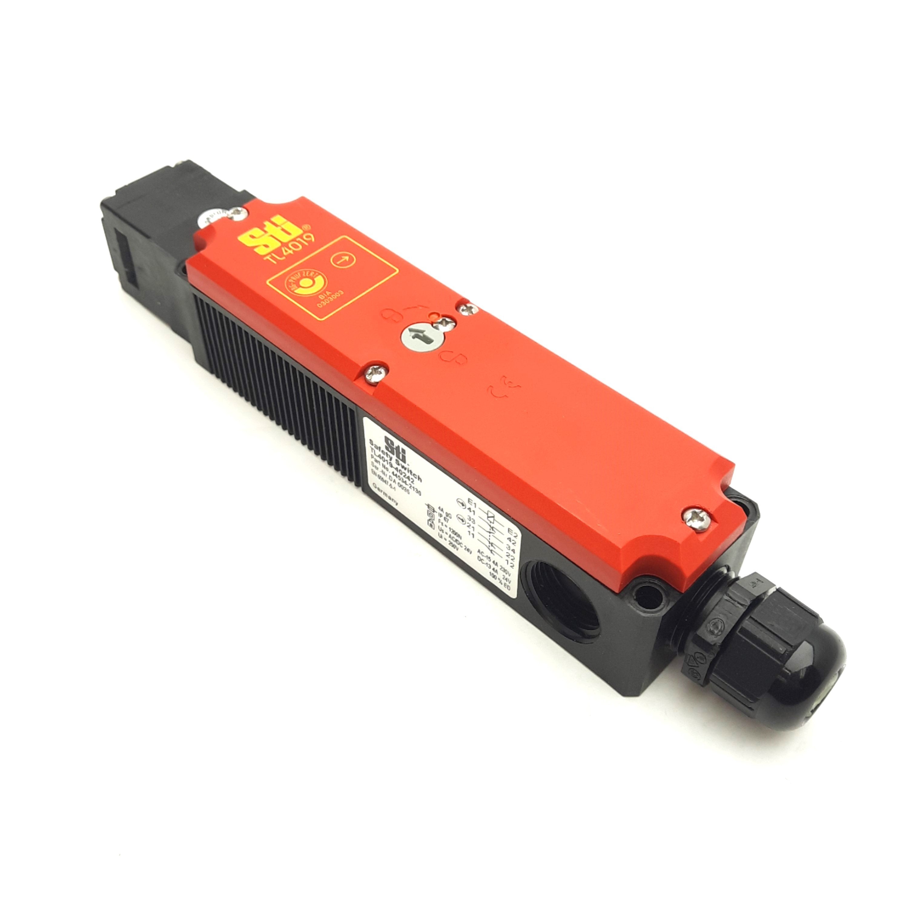 Omron STI 44534-2130 TL4019 Safety Interlock Switch 24VAC/DC Supply, N ...