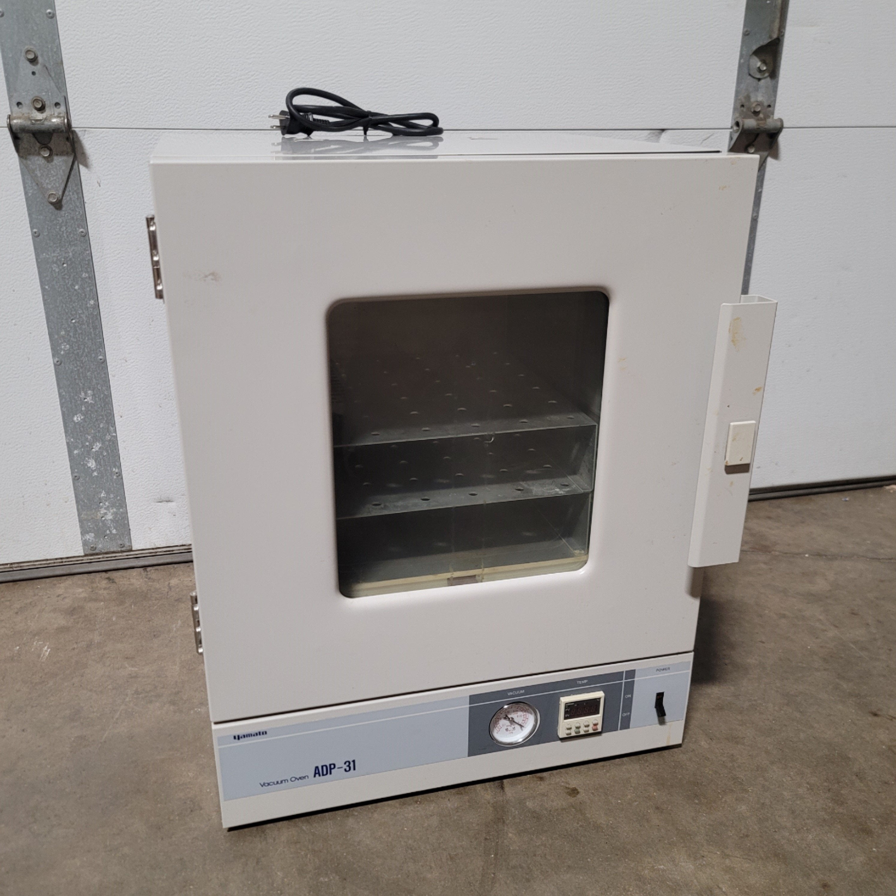 Yamato ADP-31 PID-Controlled Vacuum Drying Oven 1 Cu.Ft., 120VAC, 40-2 ...