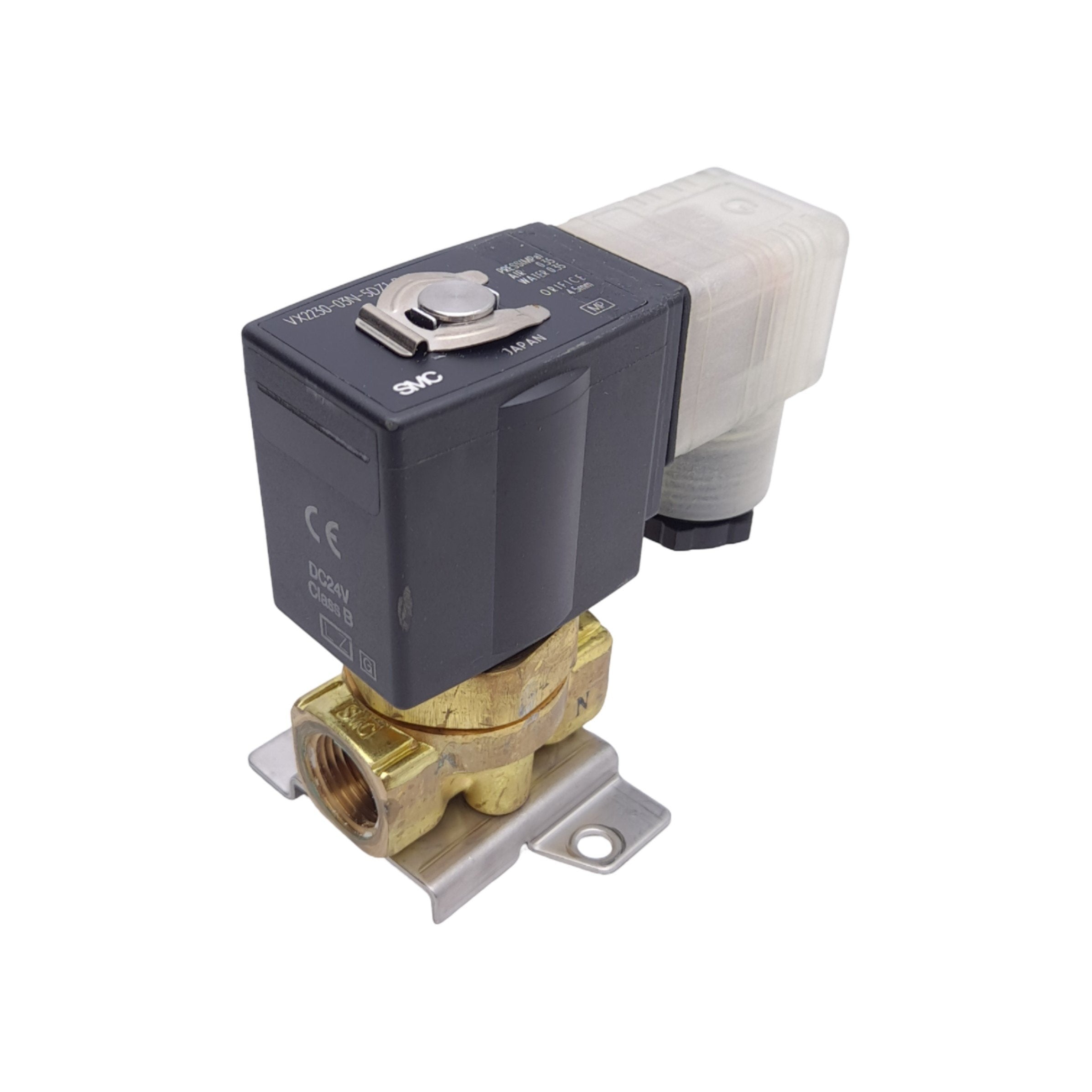 SMC VX2230-03N-5DZ1-B Solenoid Valve, 3/8in NPT, ø4.5mm Orifice, 24VDC ...