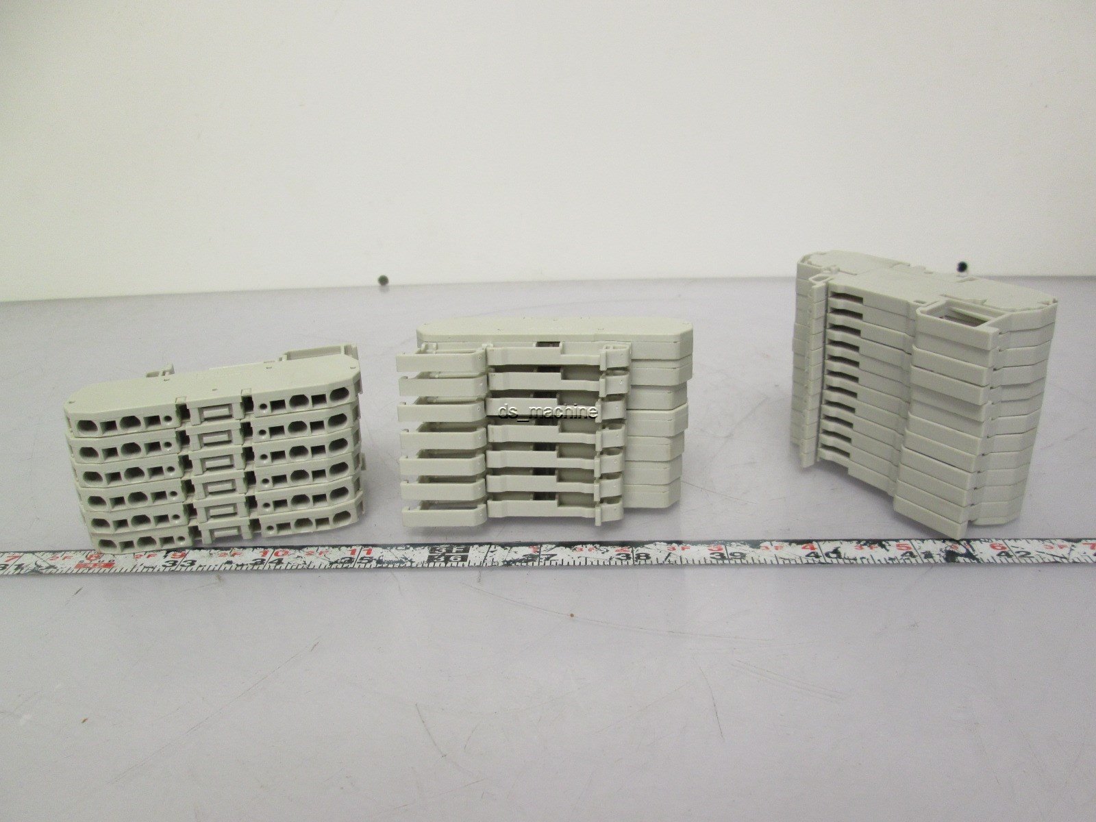 Lot of 25 Entrelec D2.5/5.4L Spring Clamp Terminal Blocks w/ 14 End Ba ...